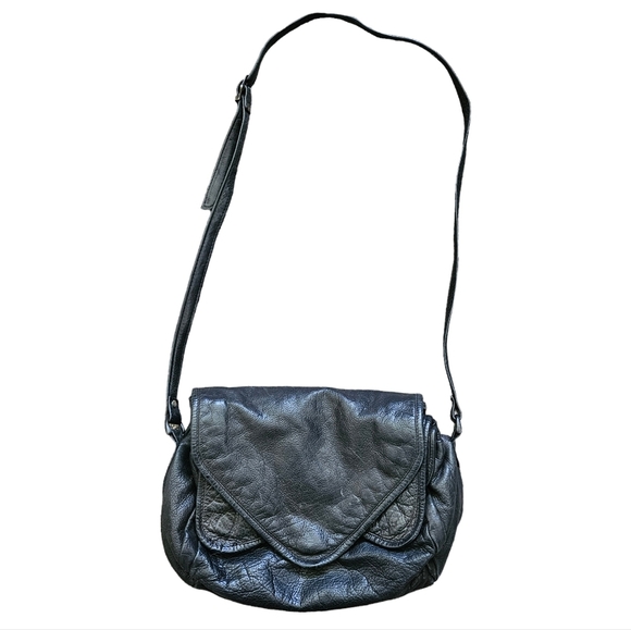 Pelle Studio | Bags | Pelle Studio Black Leather 3 Flap Shoulder Or ...